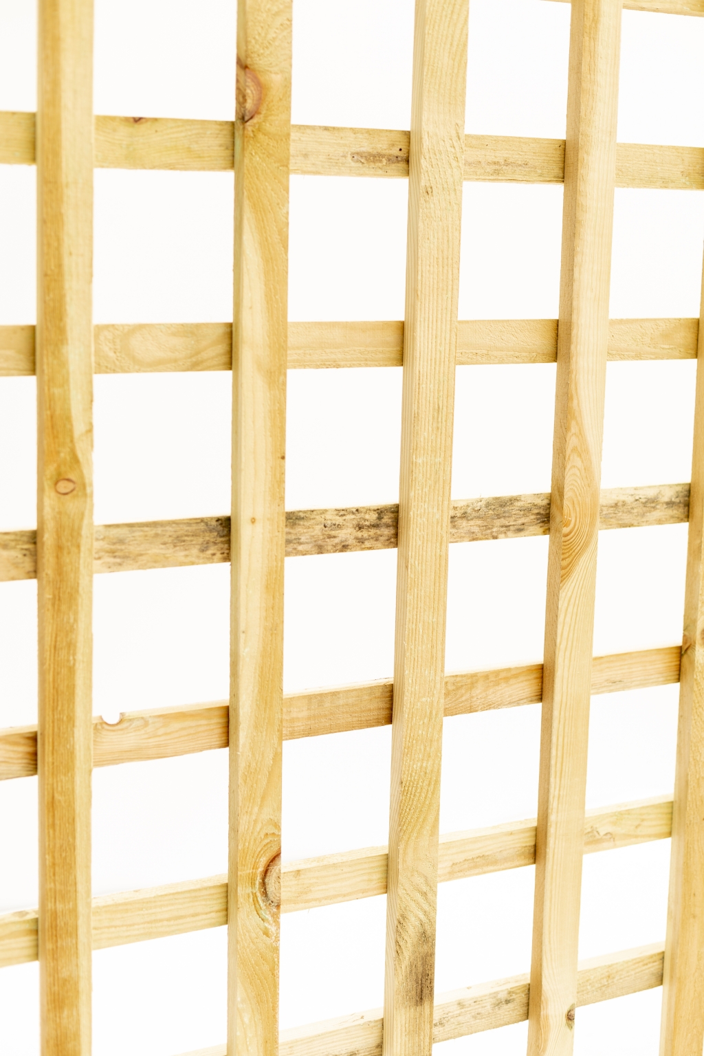 Heavy Duty Square Trellis (1.8m x 1.2m / 6ft x 4ft) - The Gardens Group